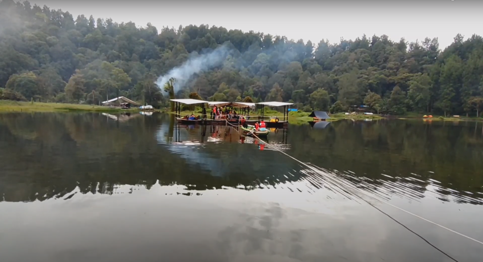 Floating Lodge Danau Situ Gunung